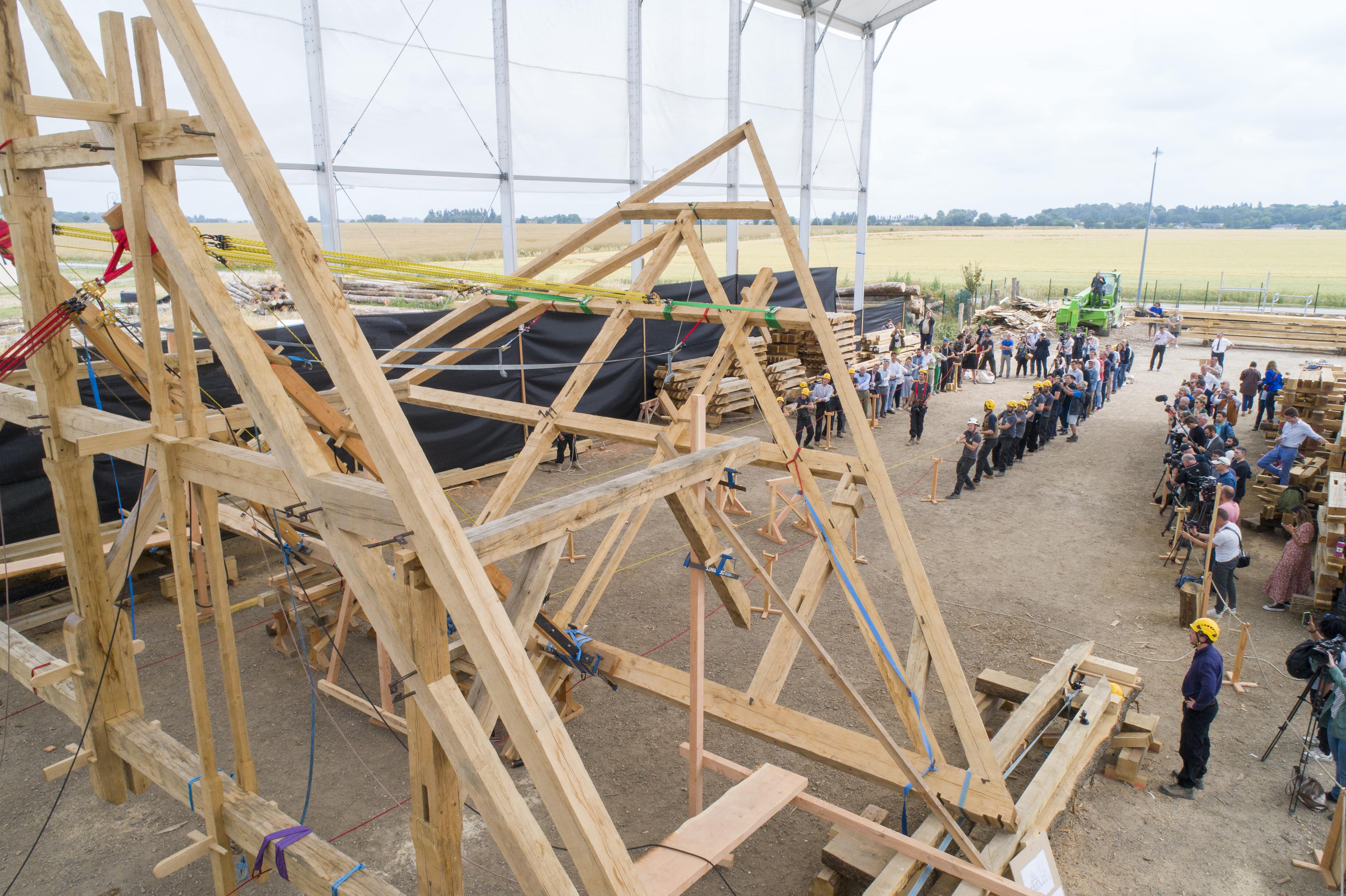 Rebâtir Notre-Dame de Paris - Trial assembly of the trusses of the nave